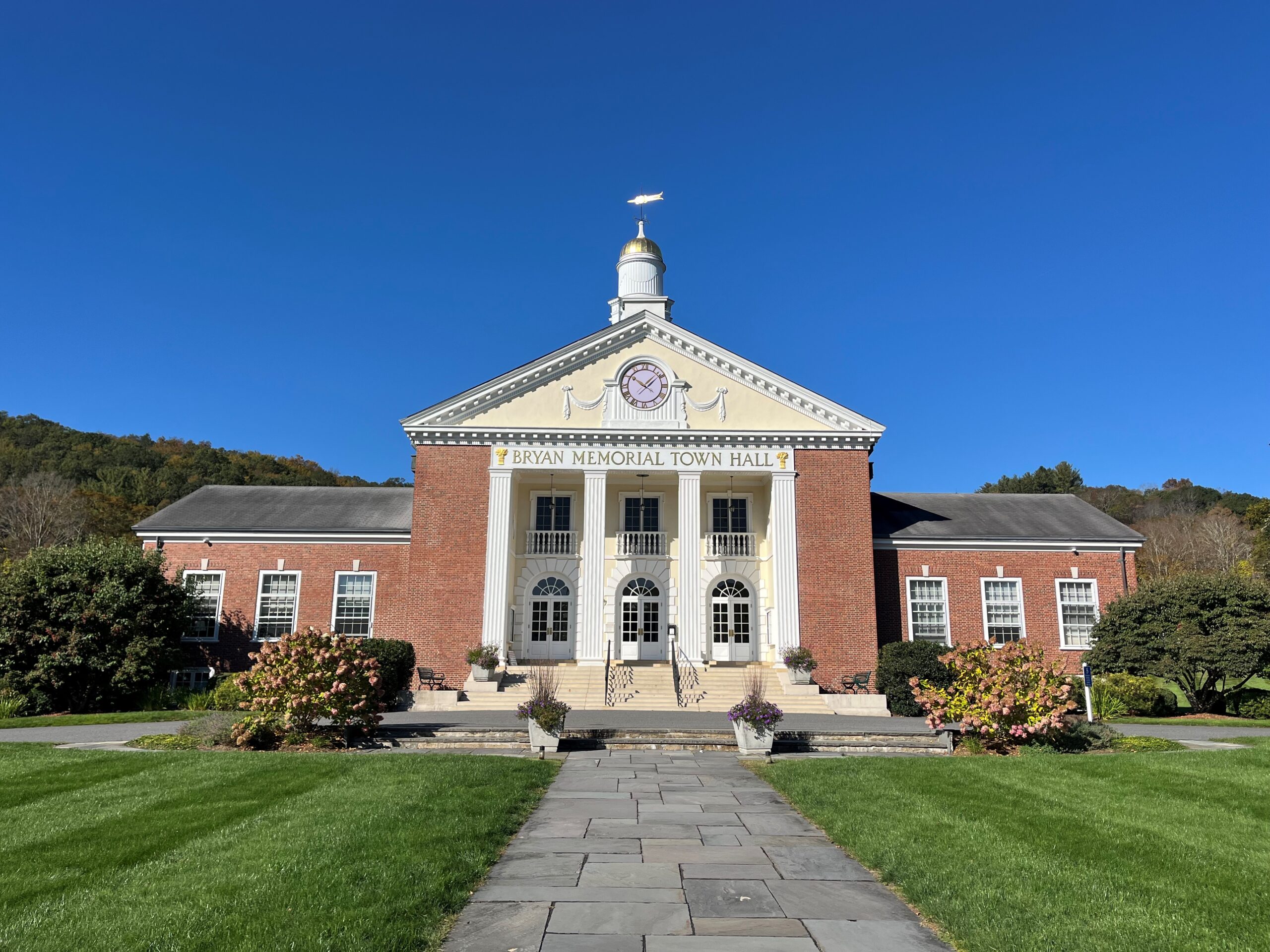 Washington - Connecticut Conference of Municipalities (CCM) Data Hub